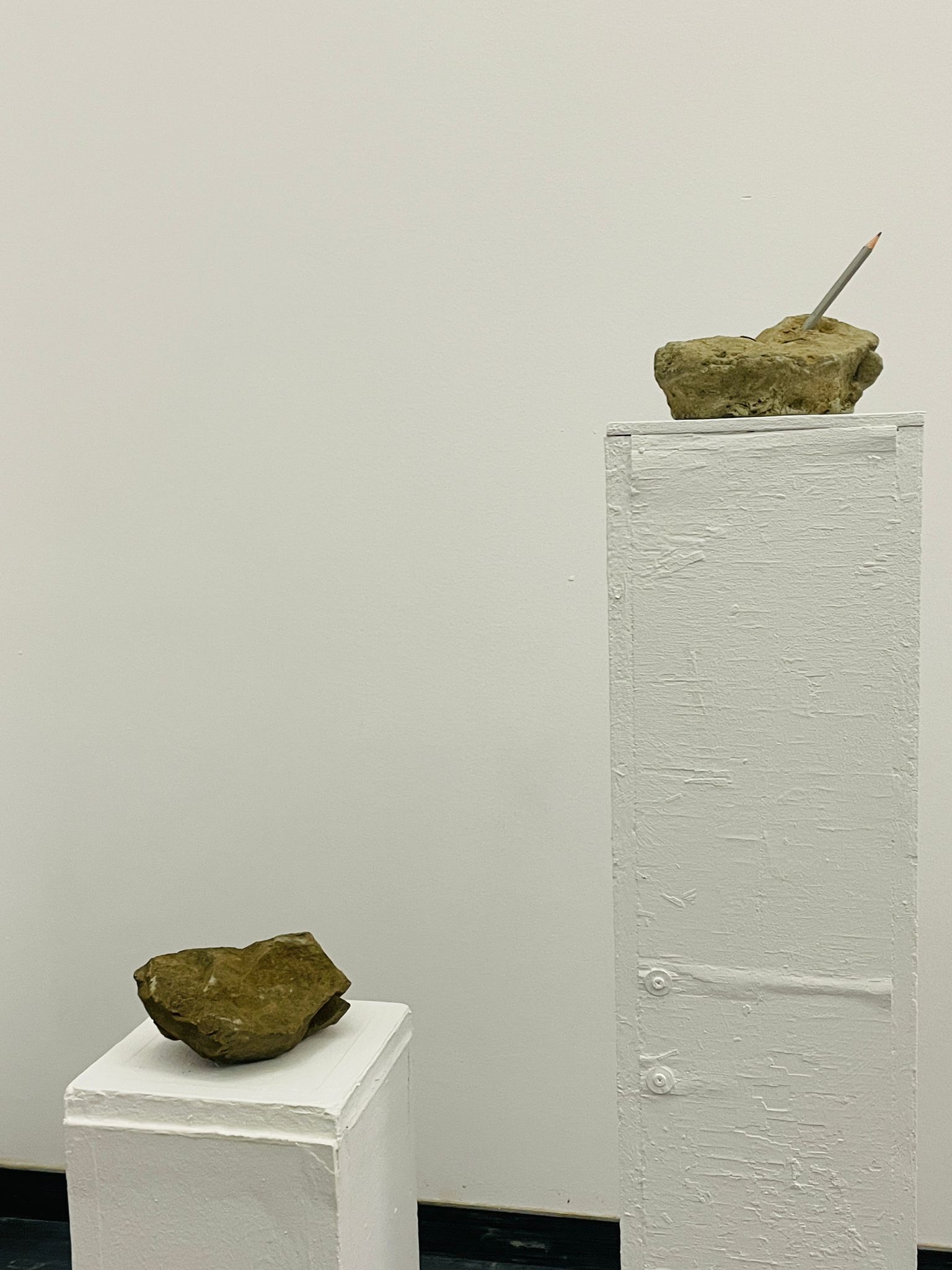 Expoziția "The Essence of the Art World" de la Baraka Artist-run space ...